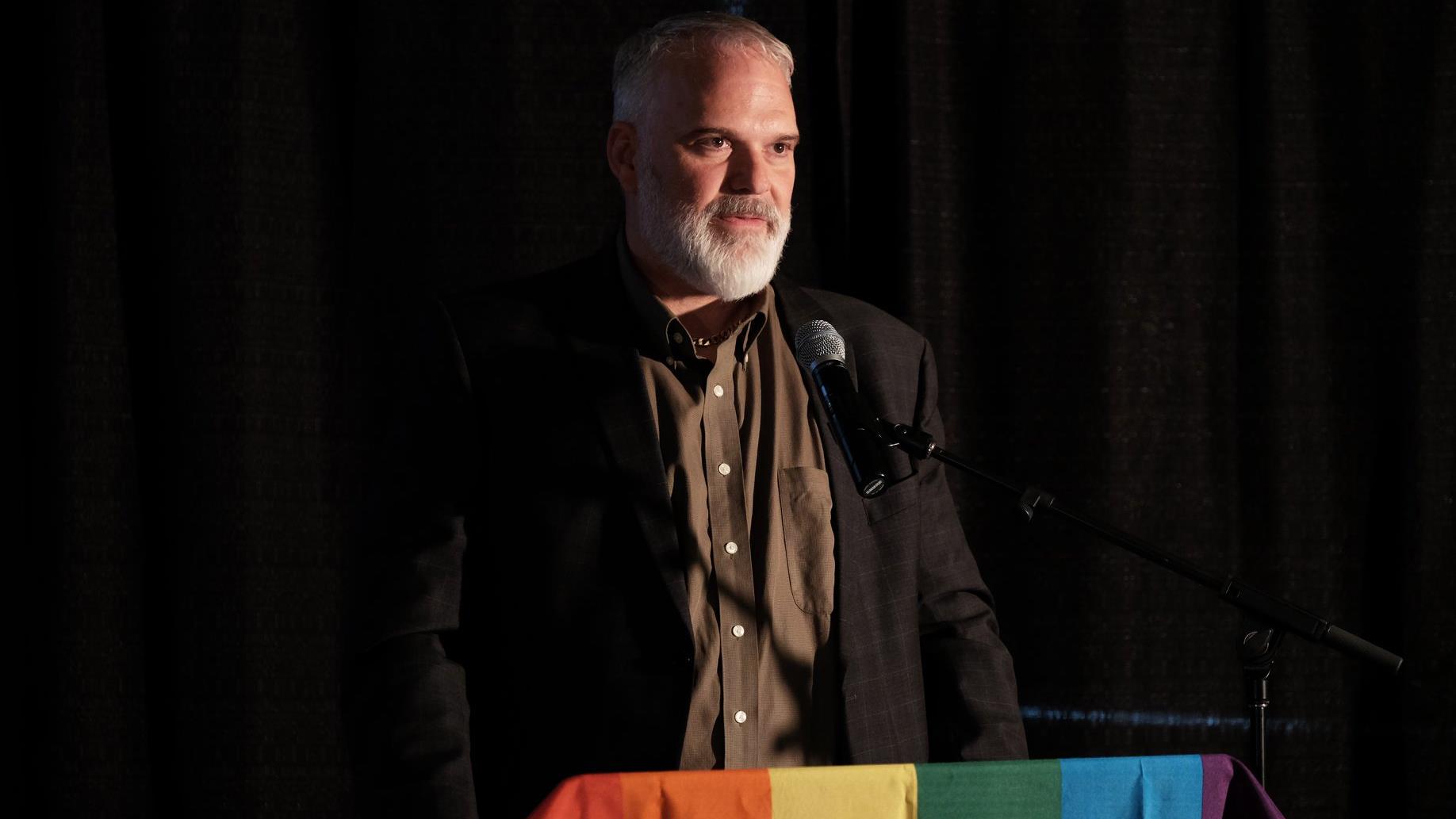 La politique 713 discutée avec Kevin J. Haché | OHdio | Radio-Canada