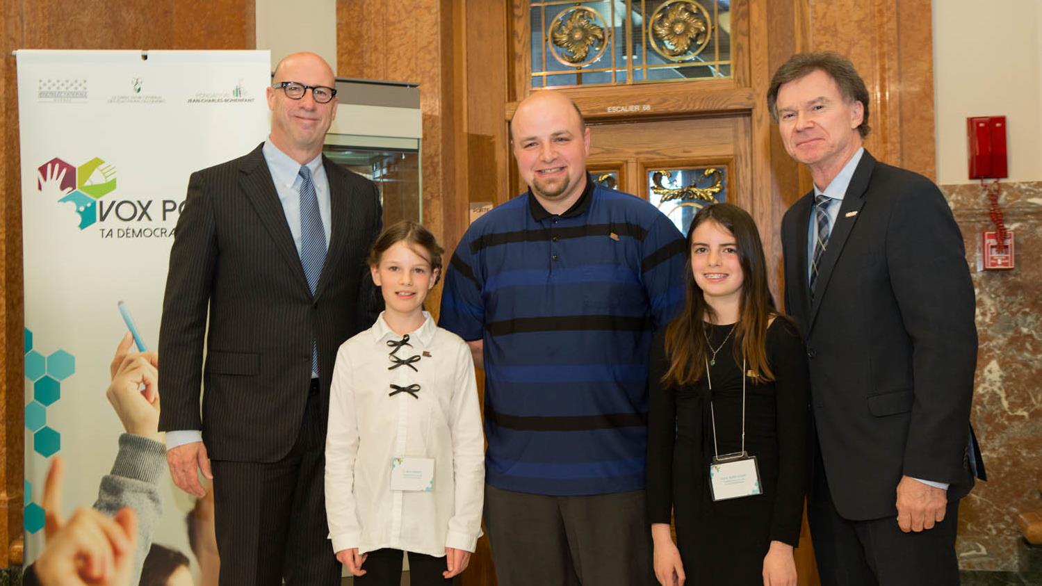 Le conseil des élèves du primaire de la CSRN honoré par l'Assemblée ...