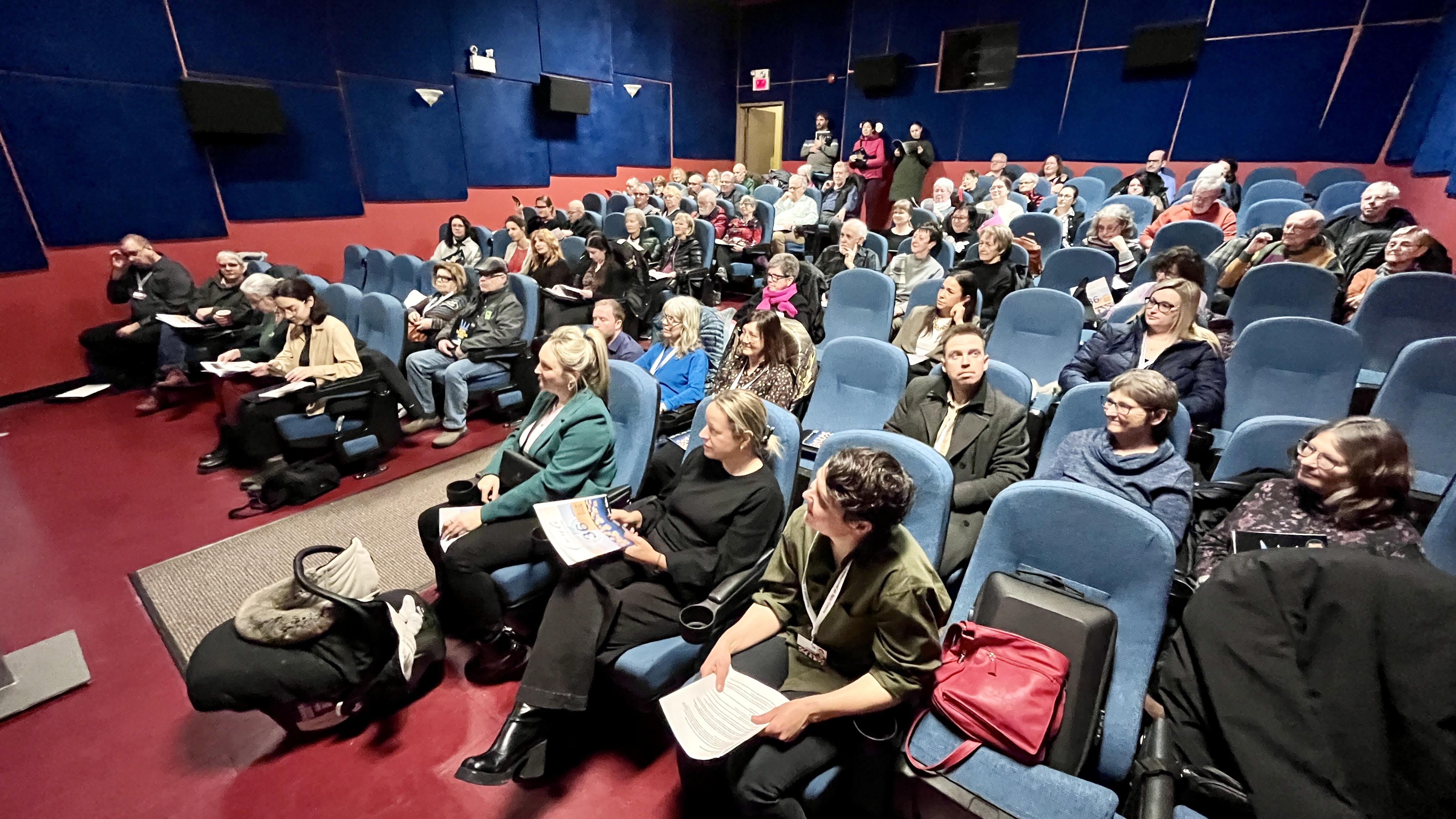 Zoom sur Cinoche avec Madeleine Ross | OHdio | Radio-Canada