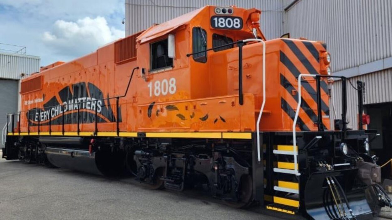 Une locomotive d’Ontario Northland honore les survivants des ...