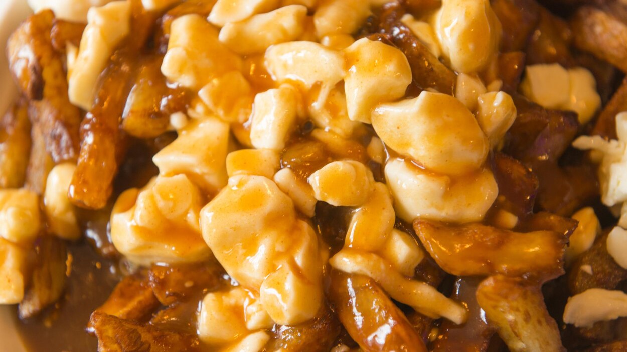 Fred Poulin en France pour promouvoir les artistes… avec de la poutine ...