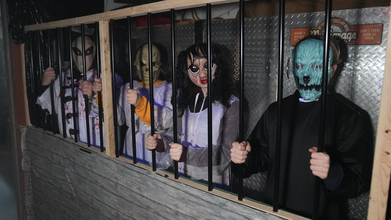 Une maison hantée très populaire le soir de l’Halloween | Radio-Canada
