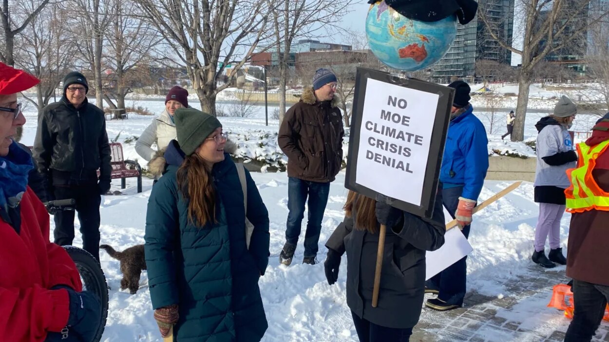 Saskatchewenses llevan a la provincia a la corte demandando acción ...