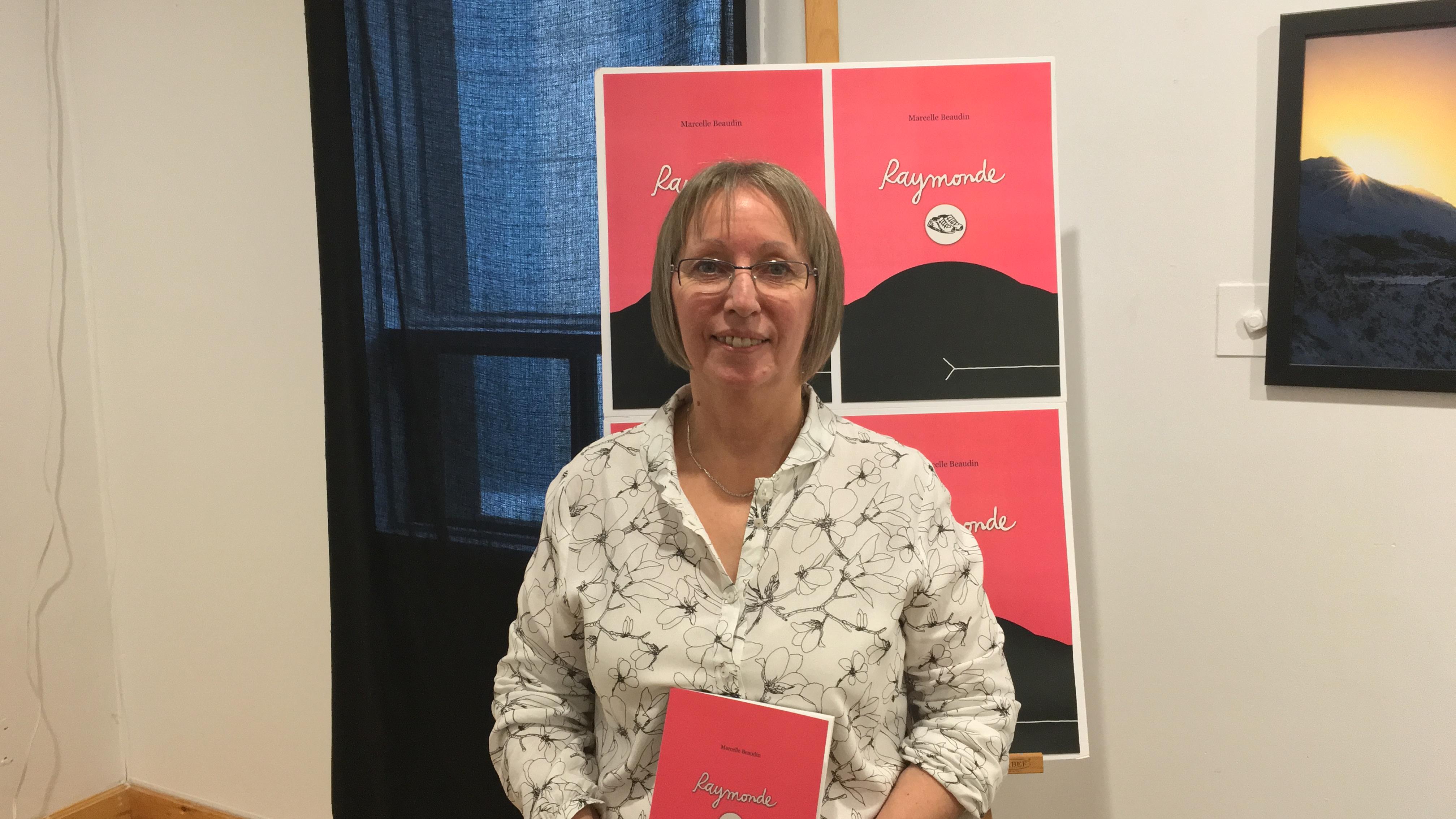 Marcelle Beaudin lance un premier roman Raymonde | OHdio | Radio-Canada