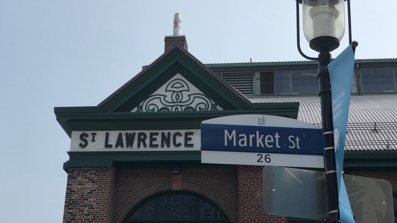 Déclarer son amour au quartier St. Lawrence à Toronto | OHdio | Radio ...