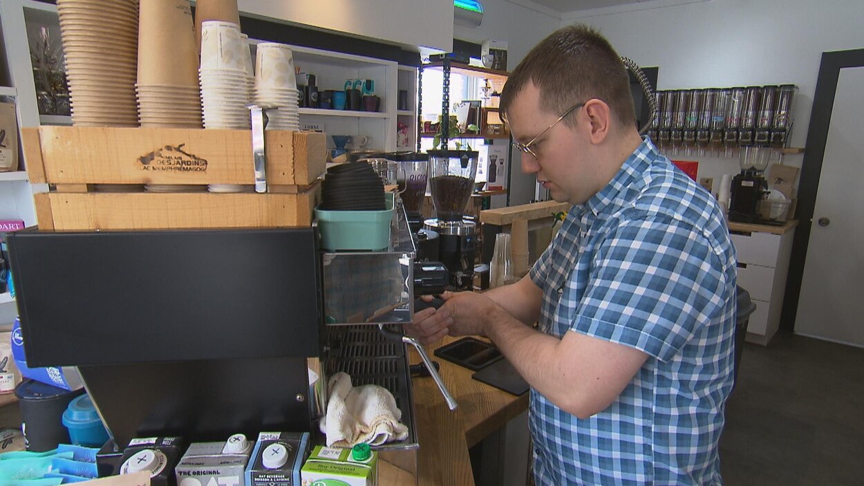 Mois de l’autisme : Mathieu Caron bien inclus dans son milieu de ...