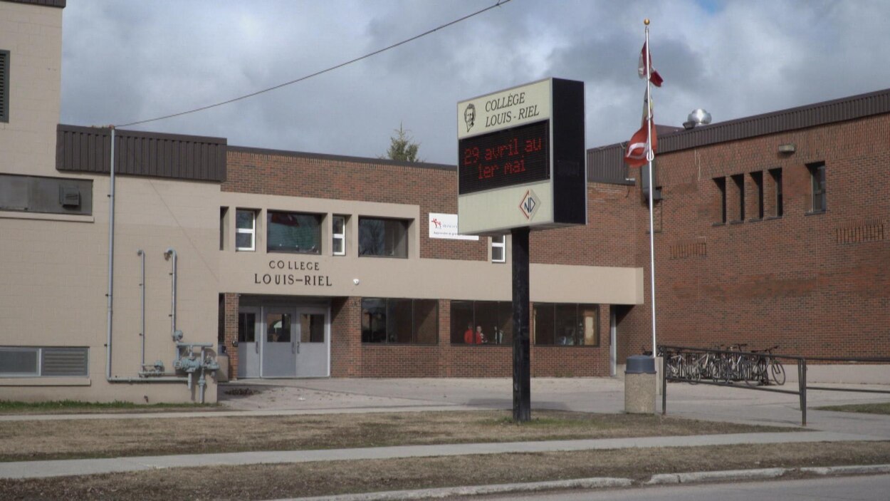 Médiathon : la musique à l'honneur au Collège Louis-Riel | Radio-Canada