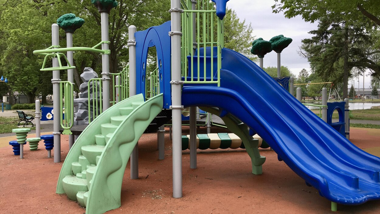 Les modules de jeux bientôt accessibles dans les parcs de Trois ...