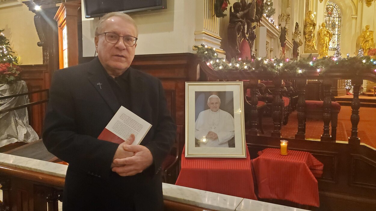 Hommage à Benoît XVI à Québec | Radio-Canada