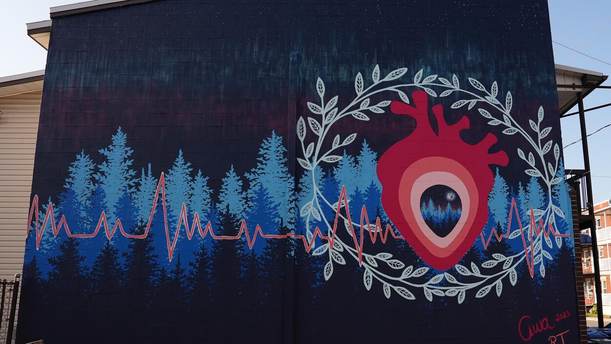 L’art autochtone au cœur d’une murale | Radio-Canada
