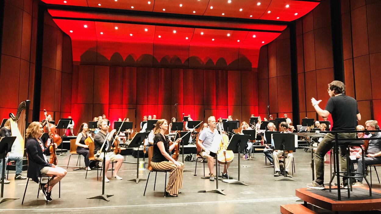 Les musiciens de l'Orchestre symphonique de Québec enfin réunis | Radio ...