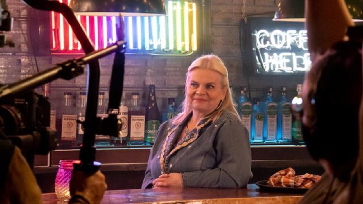 Isabelle Nanty dans la 2e saison de la série franco-ontarienne Paris ...