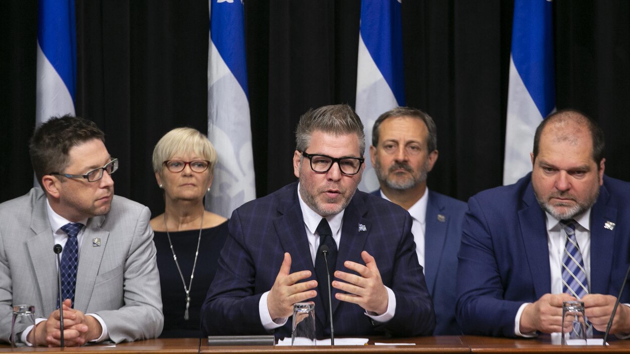 Le PQ ouvre ses portes aux sympathisants et groupes | Radio-Canada