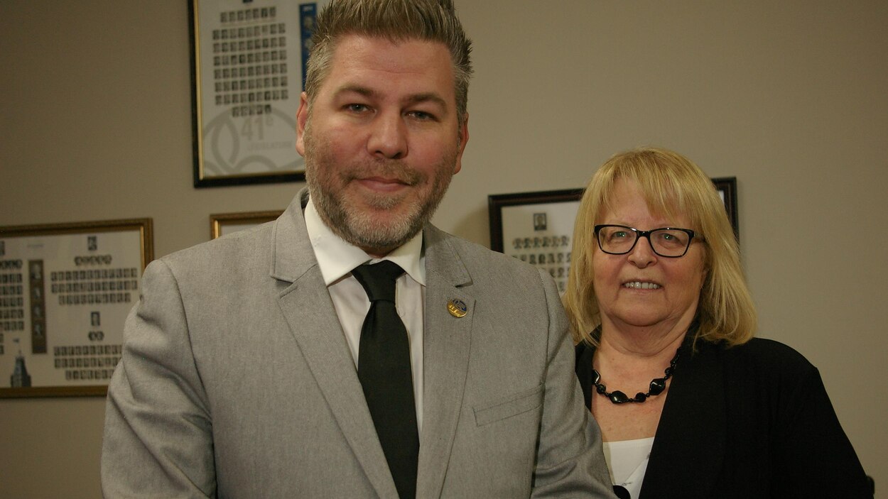 Pascal Bérubé célèbre ses 10 ans comme député | Radio-Canada