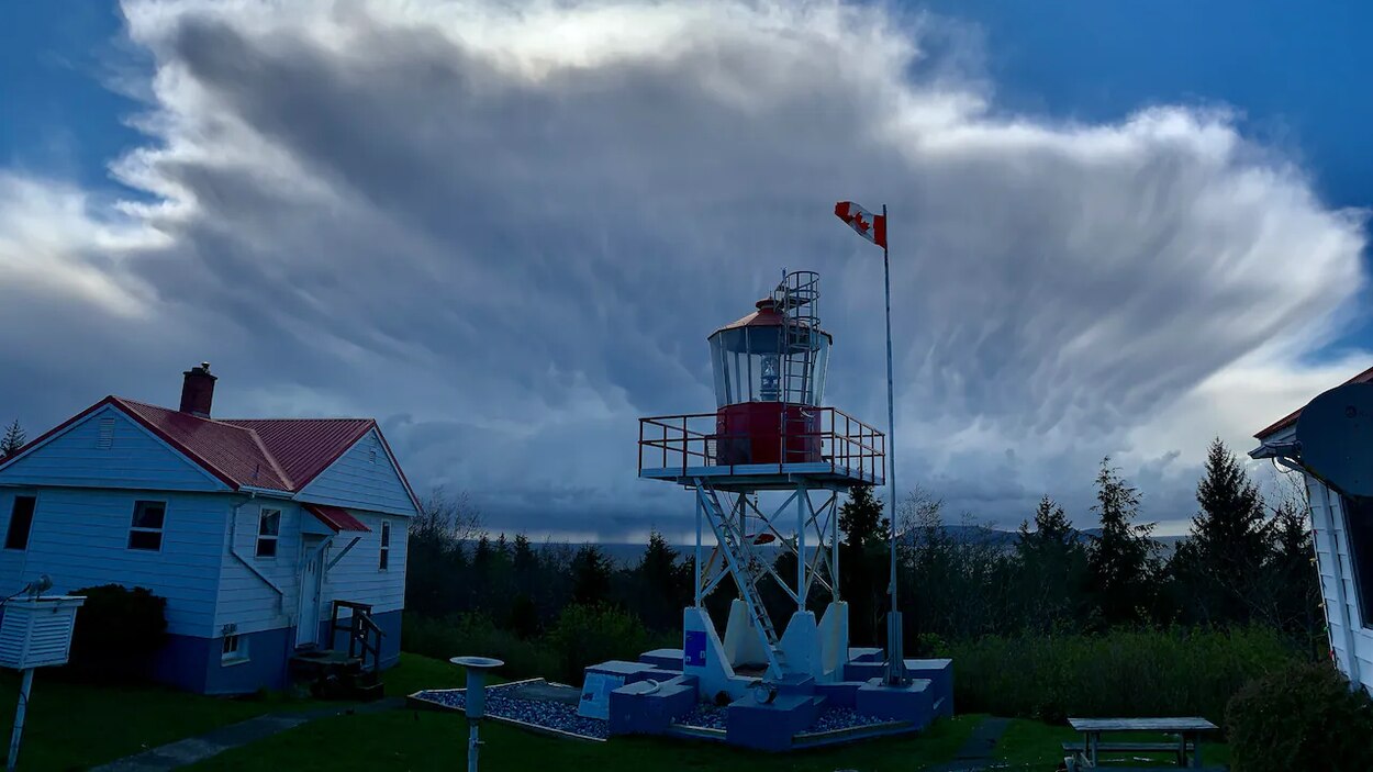 Le long voyage d’un gardien de phare victime d’une crise cardiaque ...