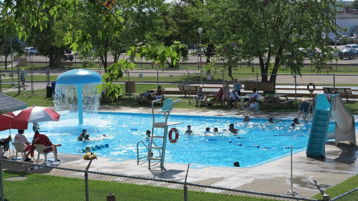 Fermetures annoncées à la piscine municipale extérieure de La Tuque ...