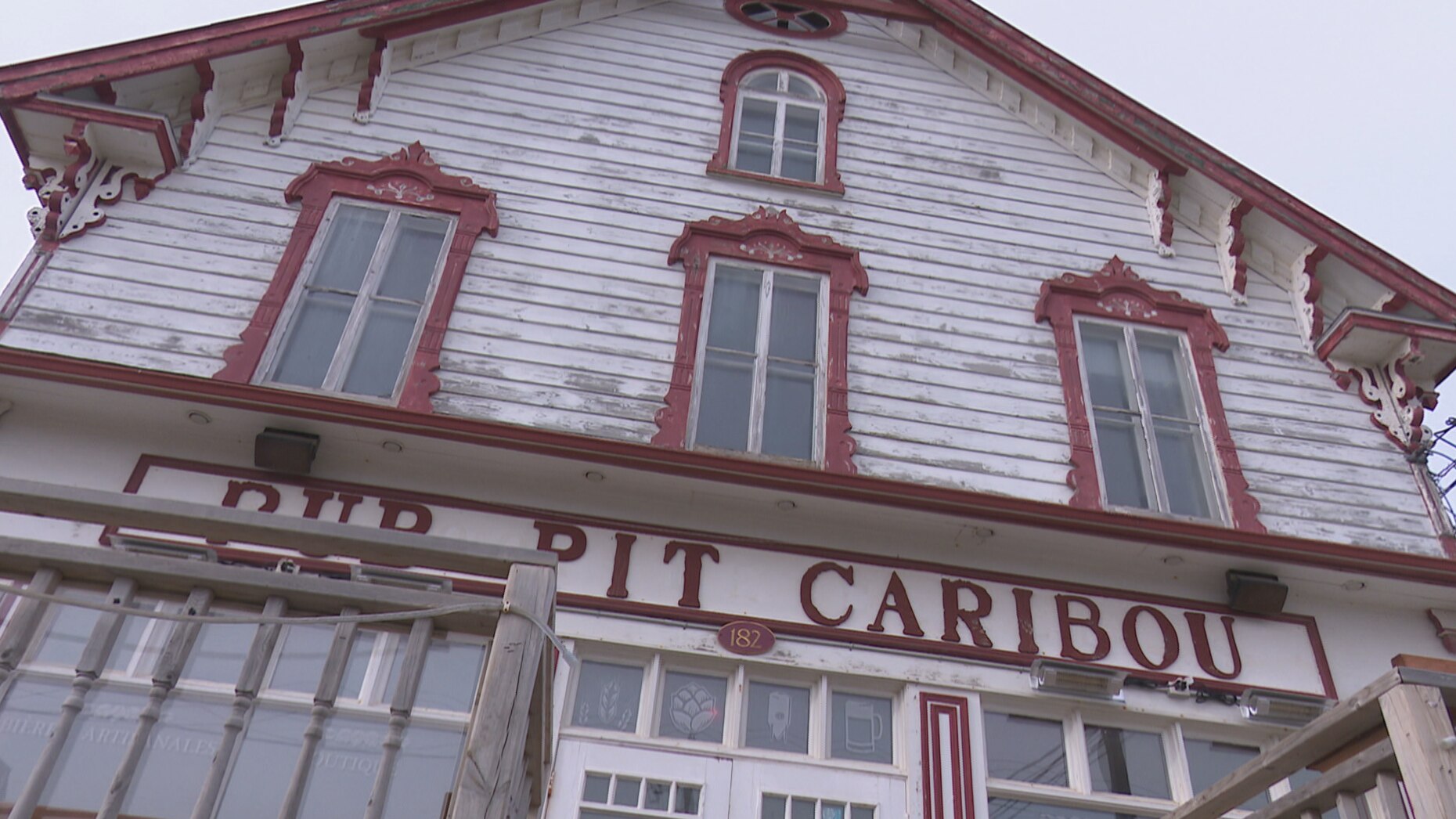 Projet de 1,5 M$ pour un nouveau pub de Pit Caribou à Percé | OHdio ...