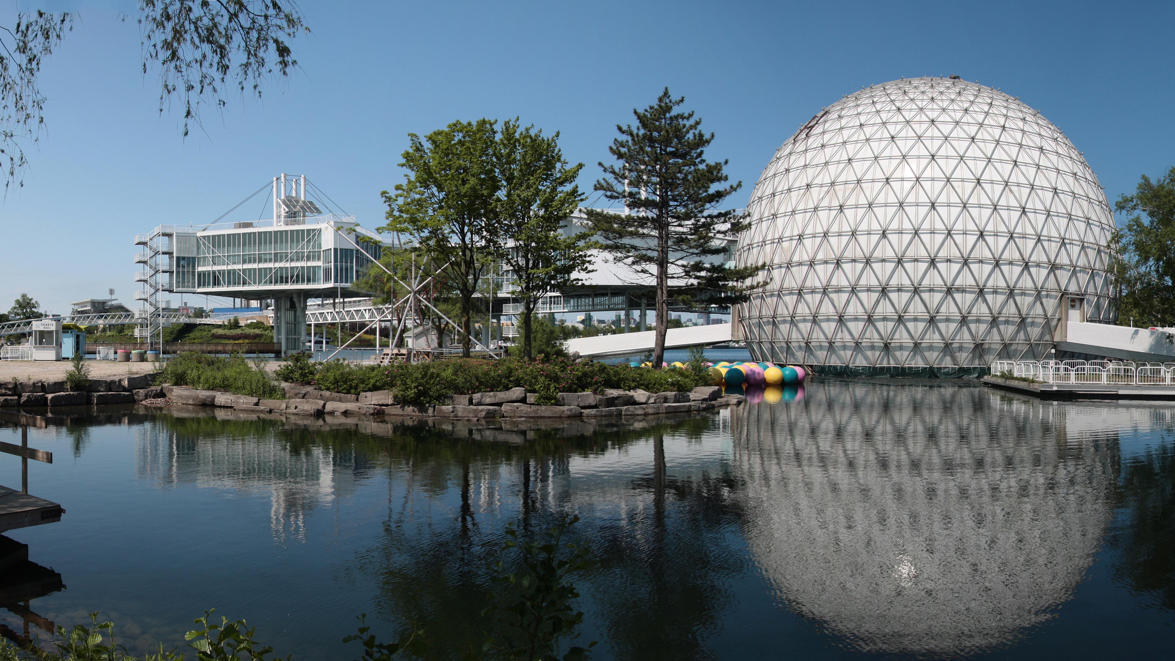 Un groupe veut assurer un avenir public pour la Place de l’Ontario ...
