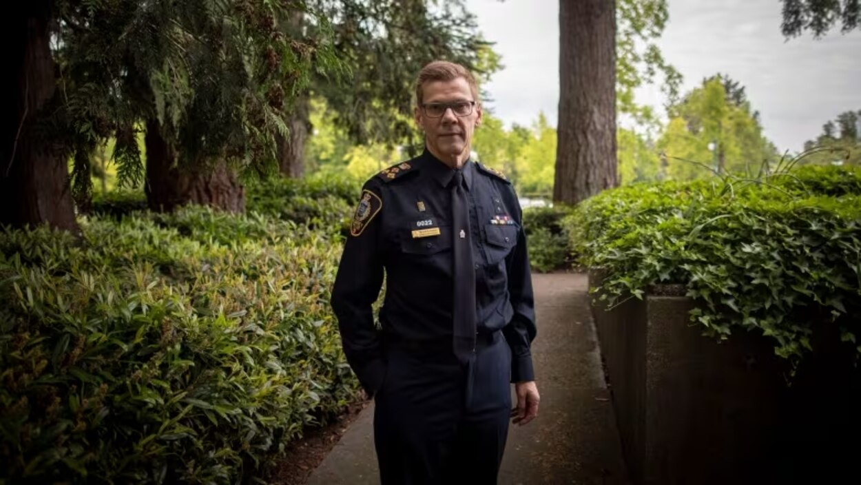 Le chef de police de Surrey demande à la Ville de se décider sur l ...