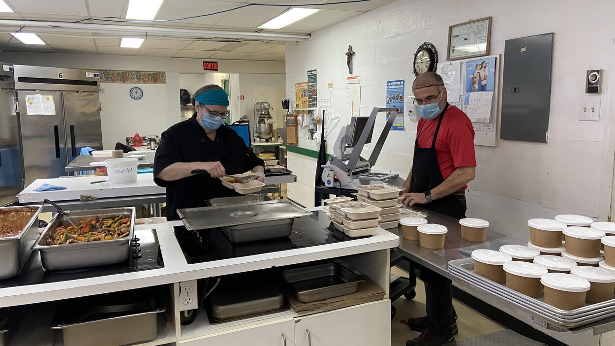 Les popotes roulantes offrent bien plus que des repas | Radio-Canada