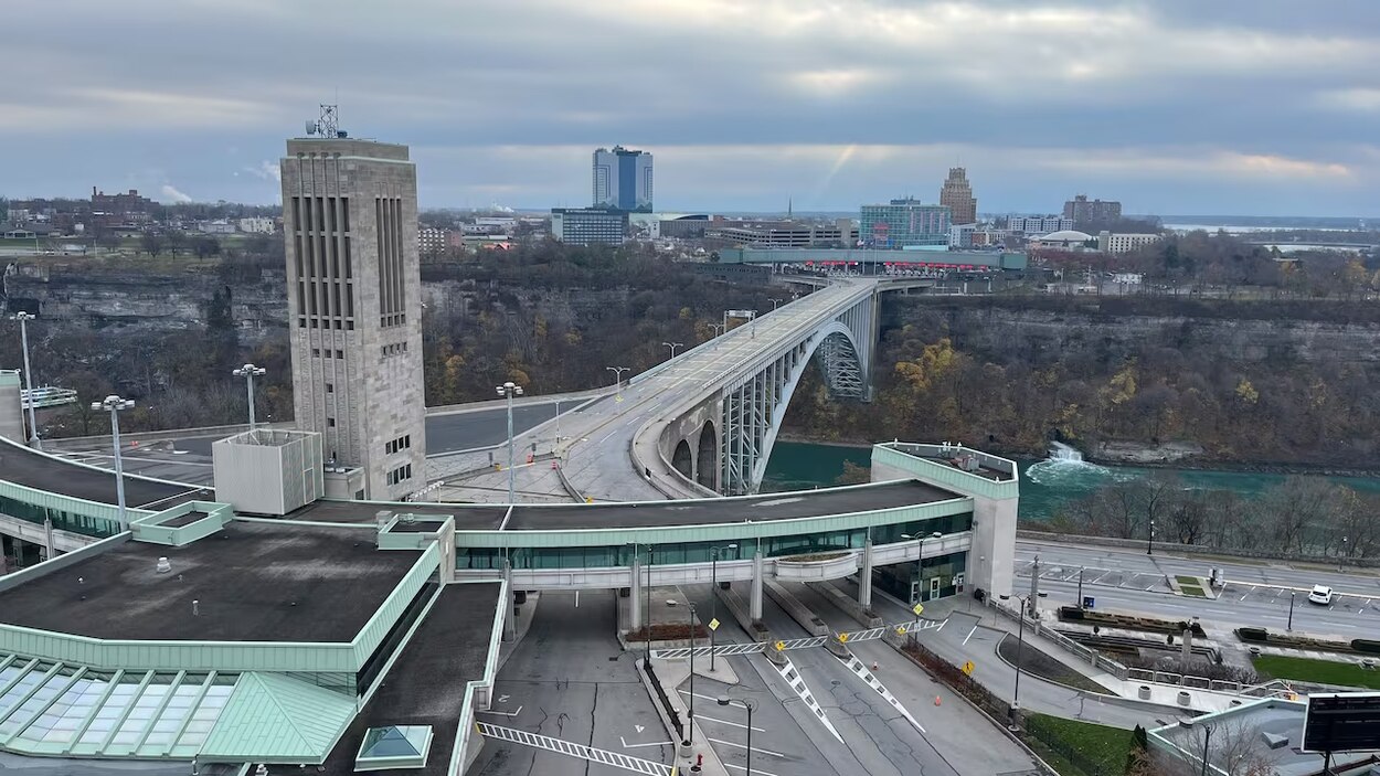 Mayor ng Niagara Falls umaasang magbubukas muli ang Rainbow Bridge sa ...