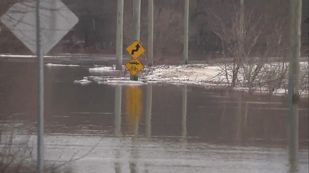 Des cours d’eau débordent en Mauricie et au Centre-du-Québec | Radio-Canada