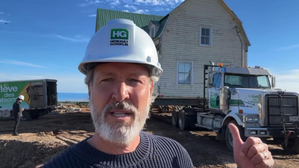 Le chef Ricardo restaure la maison Biard à Percé | OHdio | Radio-Canada