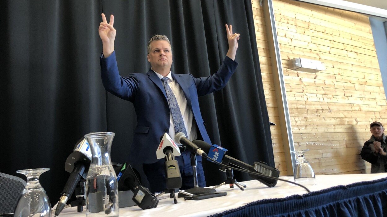 Être député indépendant : « On travaille 4 fois plus fort », selon ...