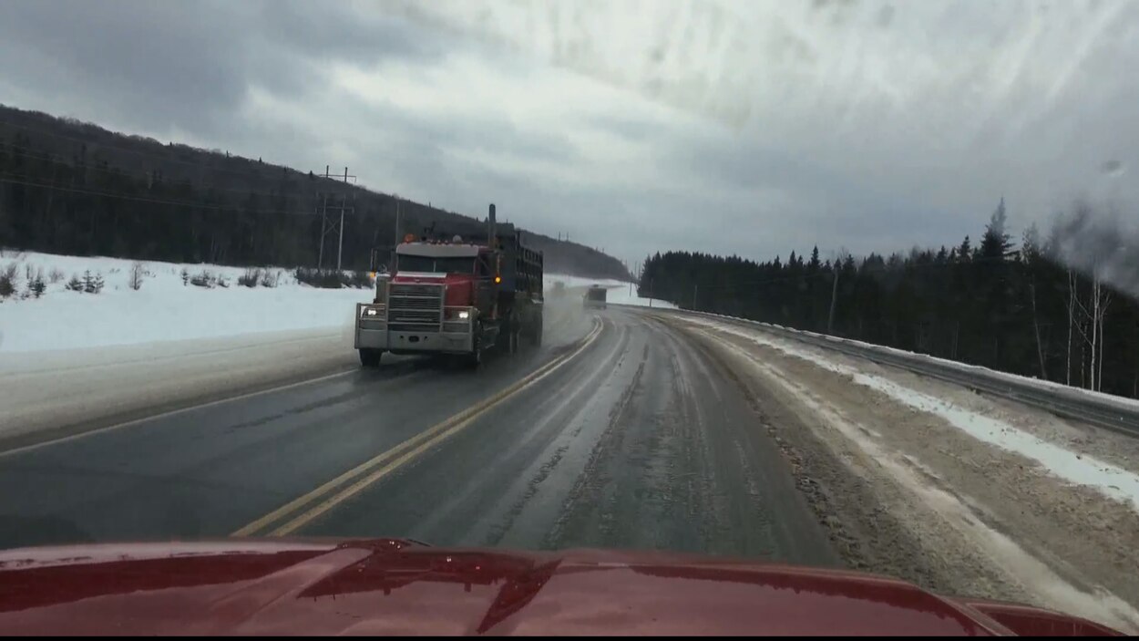 Un homme meurt dans un accident de la route près de Kenora | Radio-Canada