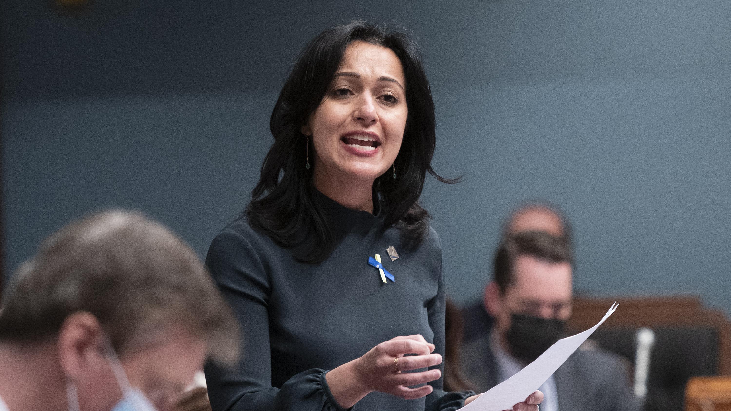 Ruba Ghazal de Québec solidaire de passage en Mauricie | OHdio | Radio ...