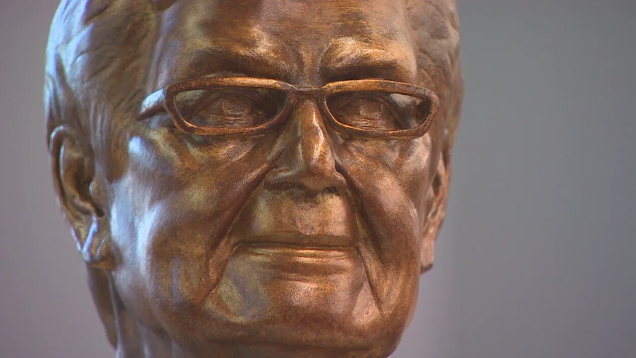 Elsie Basque honorée par l’Université Sainte-Anne | Radio-Canada