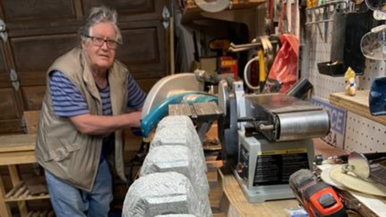 Une œuvre d’art fransaskoise utilisée comme prix officiel au Sommet ...