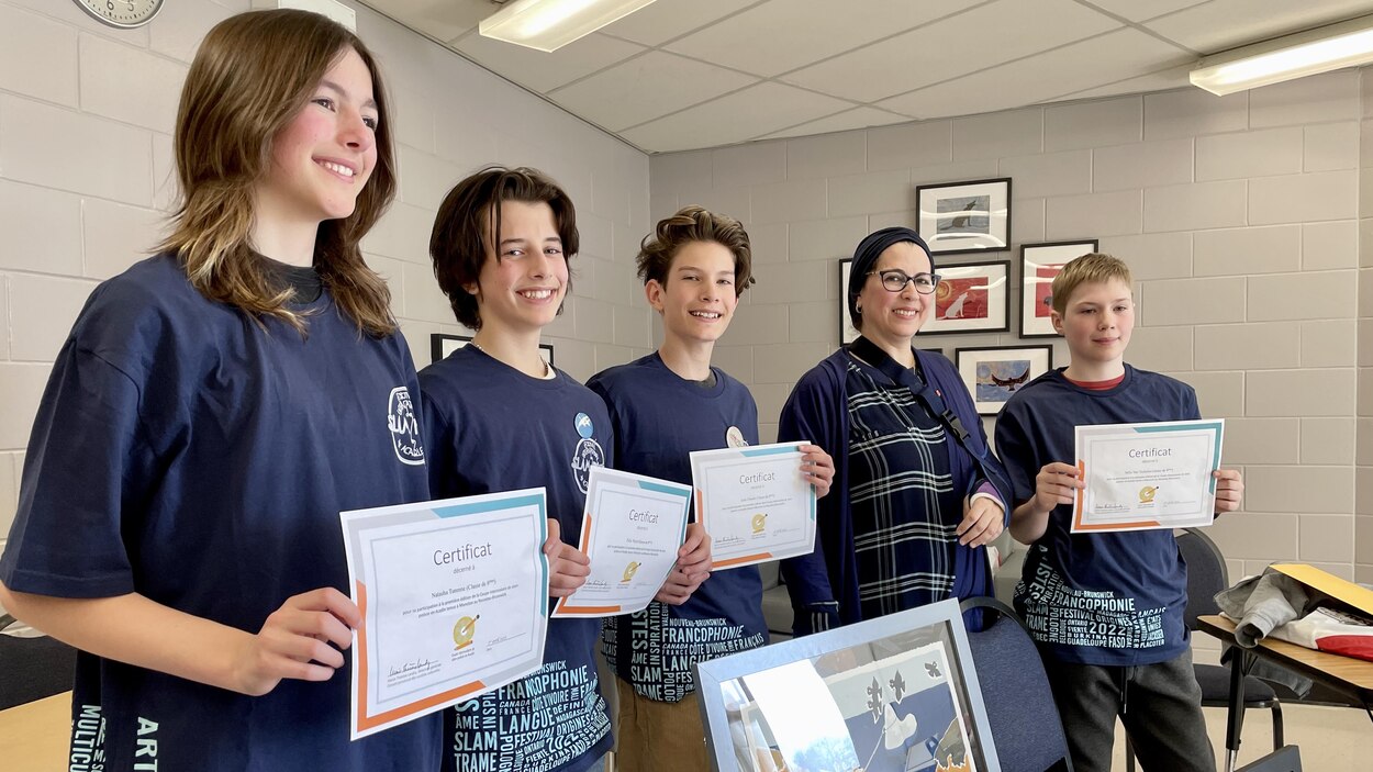 Une compétition de slam récompense des élèves de l’École Lacerte à ...
