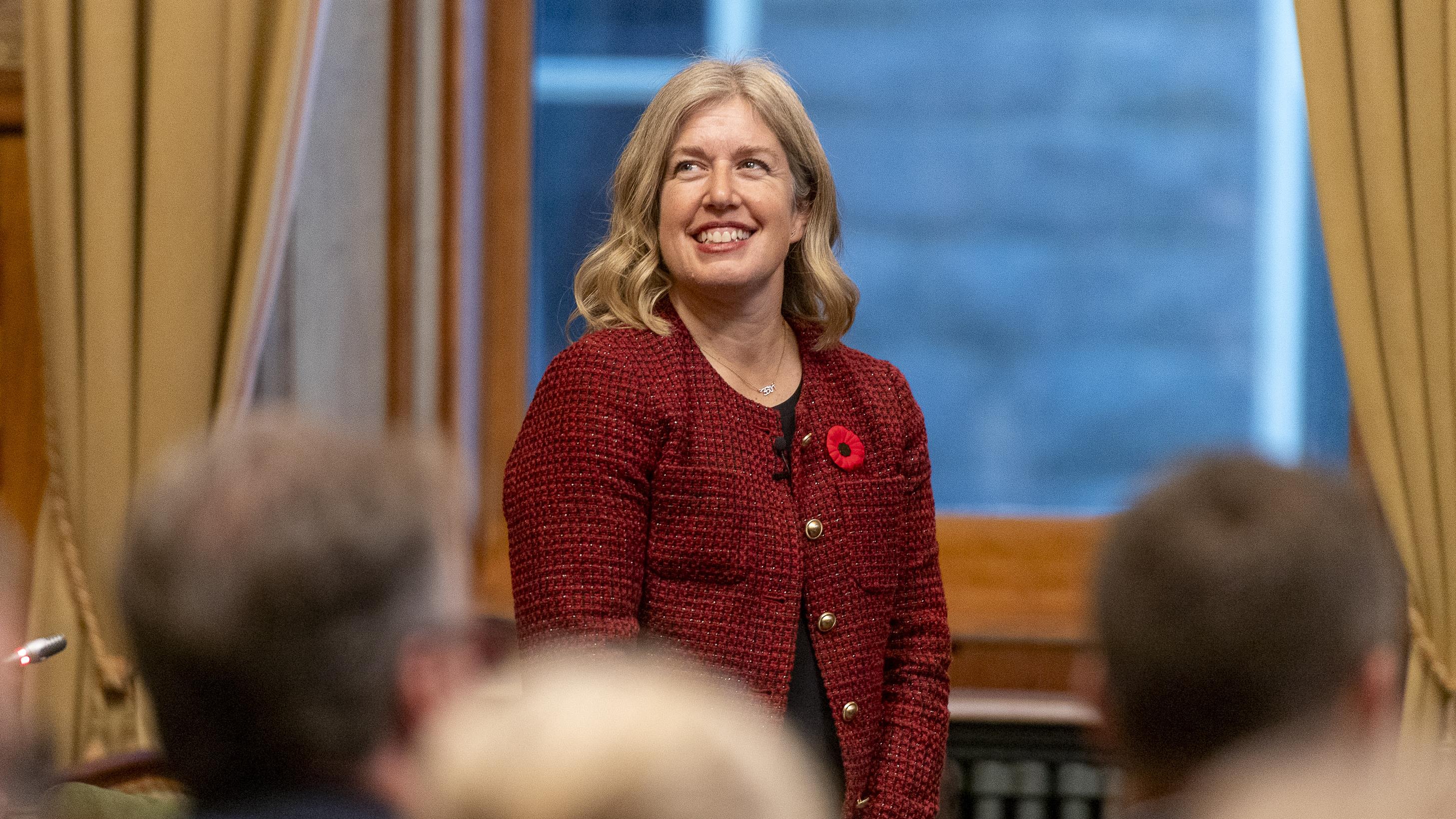 Susan Holt fait le point après son assermentation | OHdio | Radio-Canada