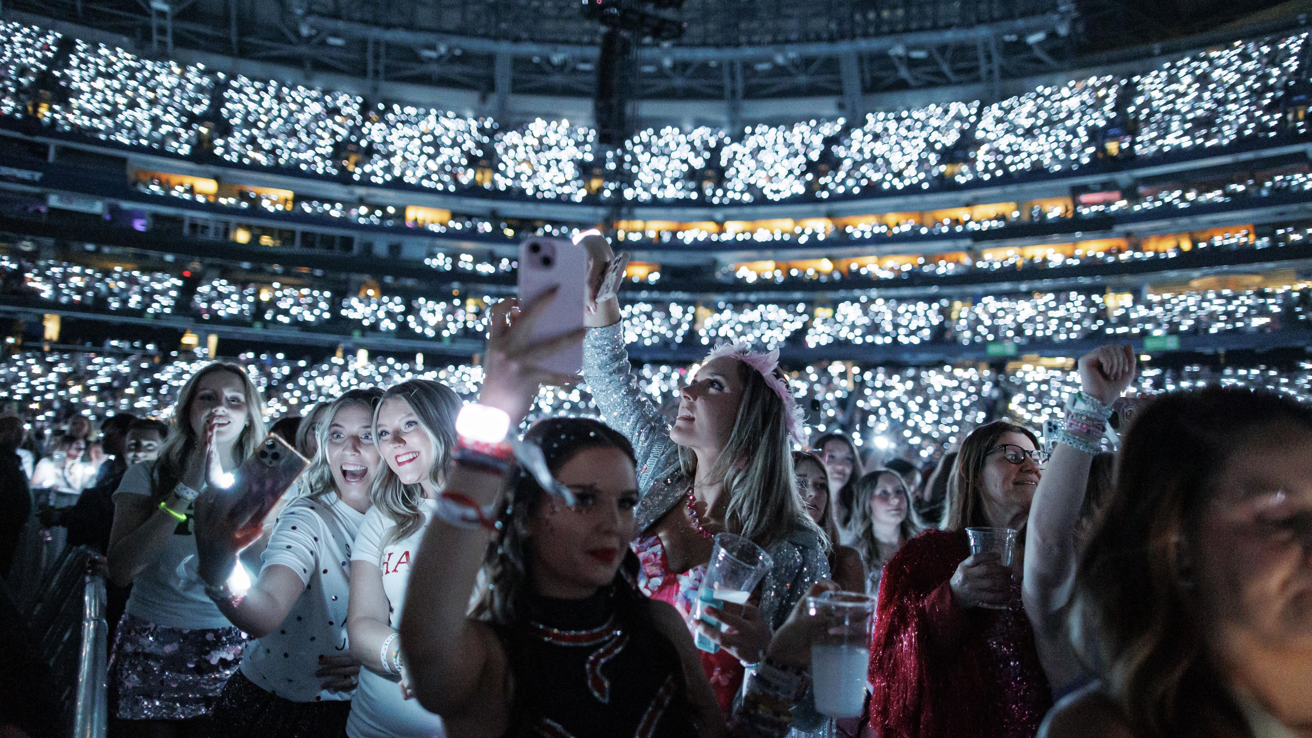 Taylor Swift à Toronto, l’occasion « de juste jouir de la vie » | OHdio ...