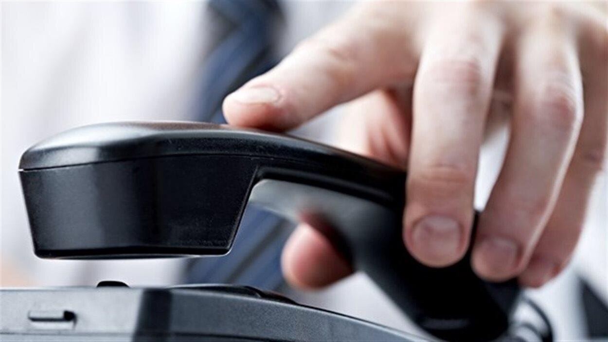 Des fraudeurs se font passer pour le service de la sécurité incendie de Sept-Îles | Radio-Canada