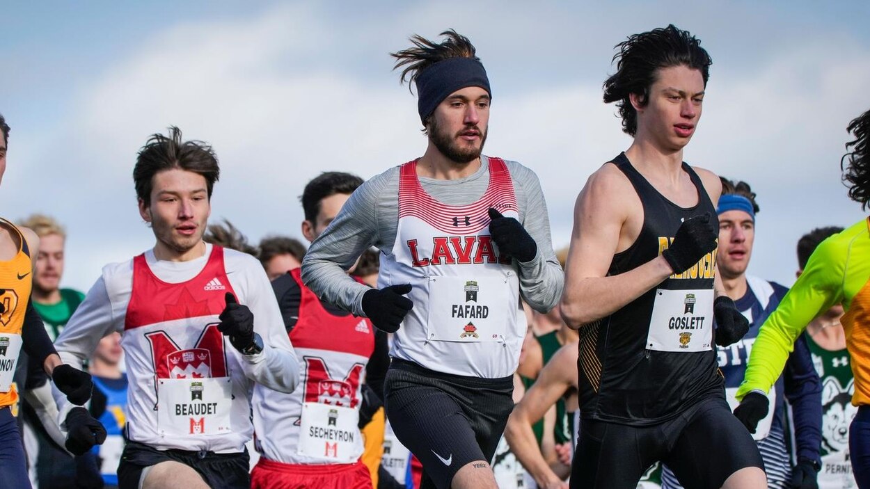 Des débuts historiques pour Thomas Fafard au demi-marathon | Radio-Canada
