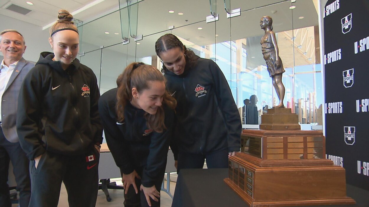 Le championnat canadien de basketball universitaire reviendra au PEPS ...