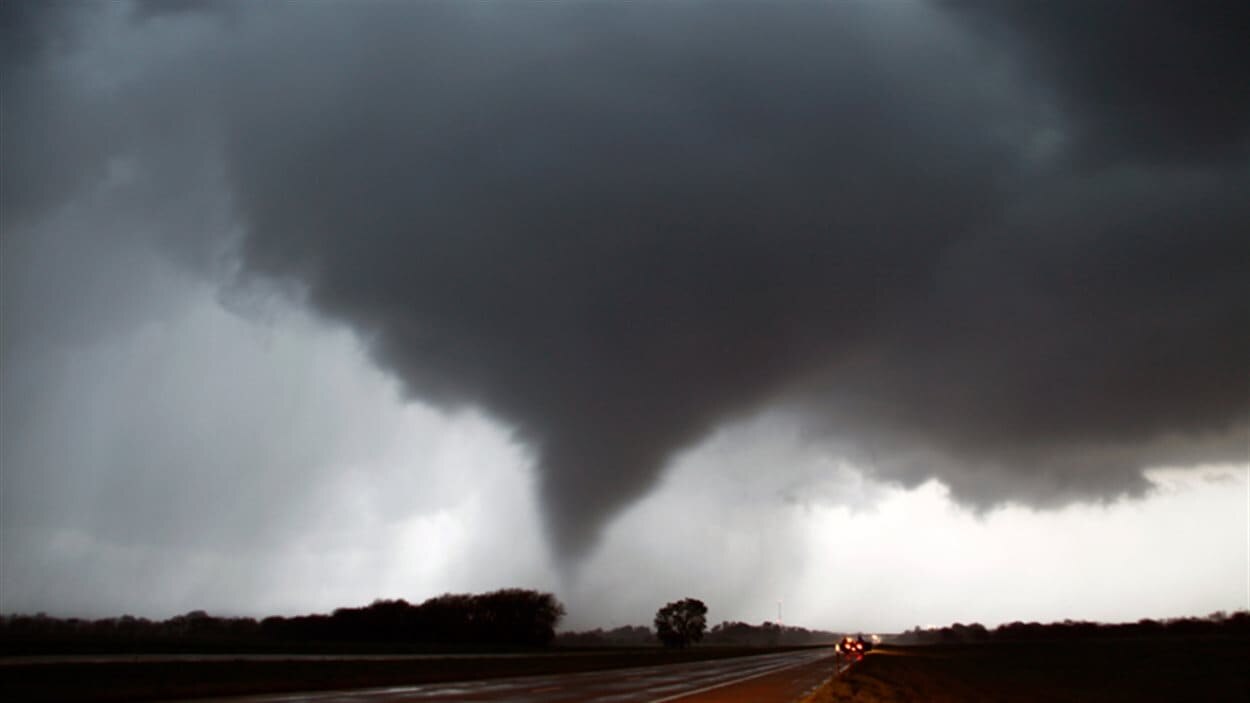 Deux tornades ont frappé le Sud-Ouest de l’Ontario | Radio-Canada