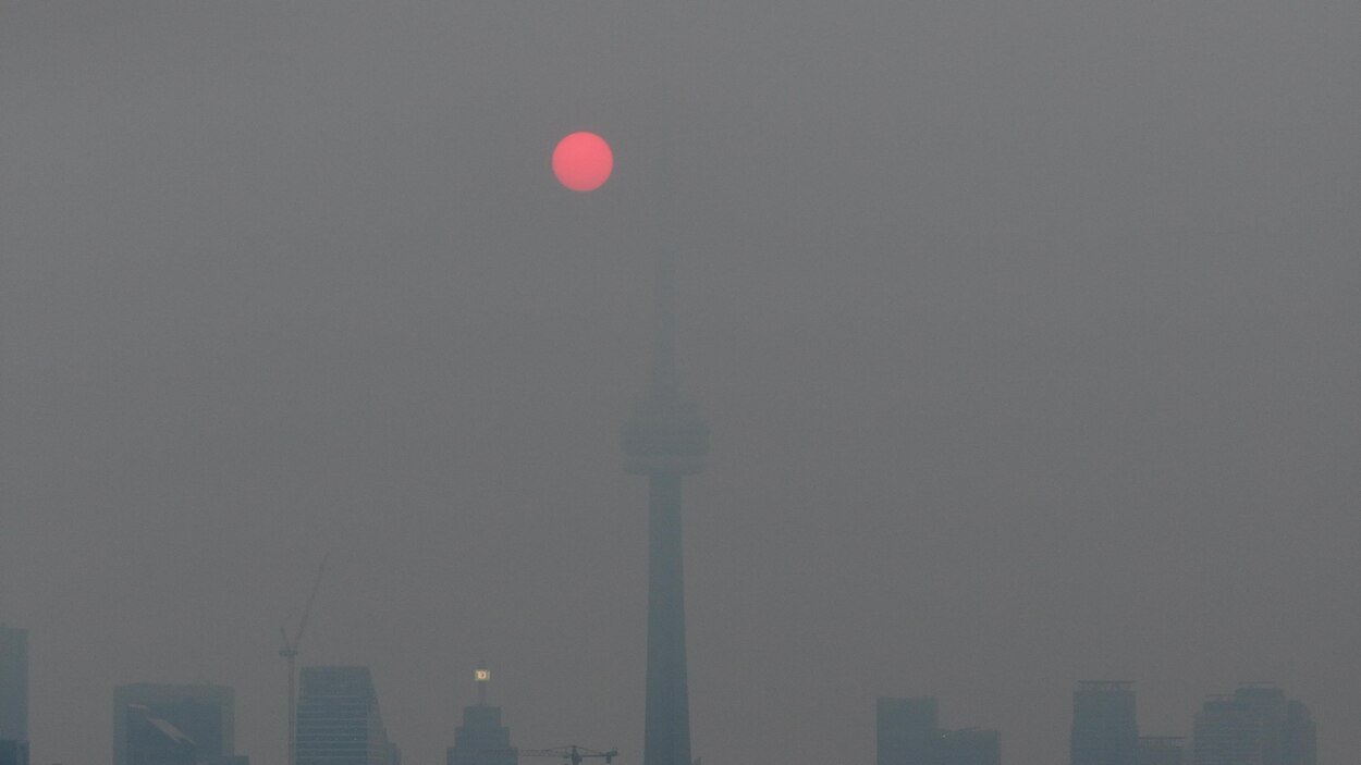 En vidéo : Toronto sous le smog | Radio-Canada