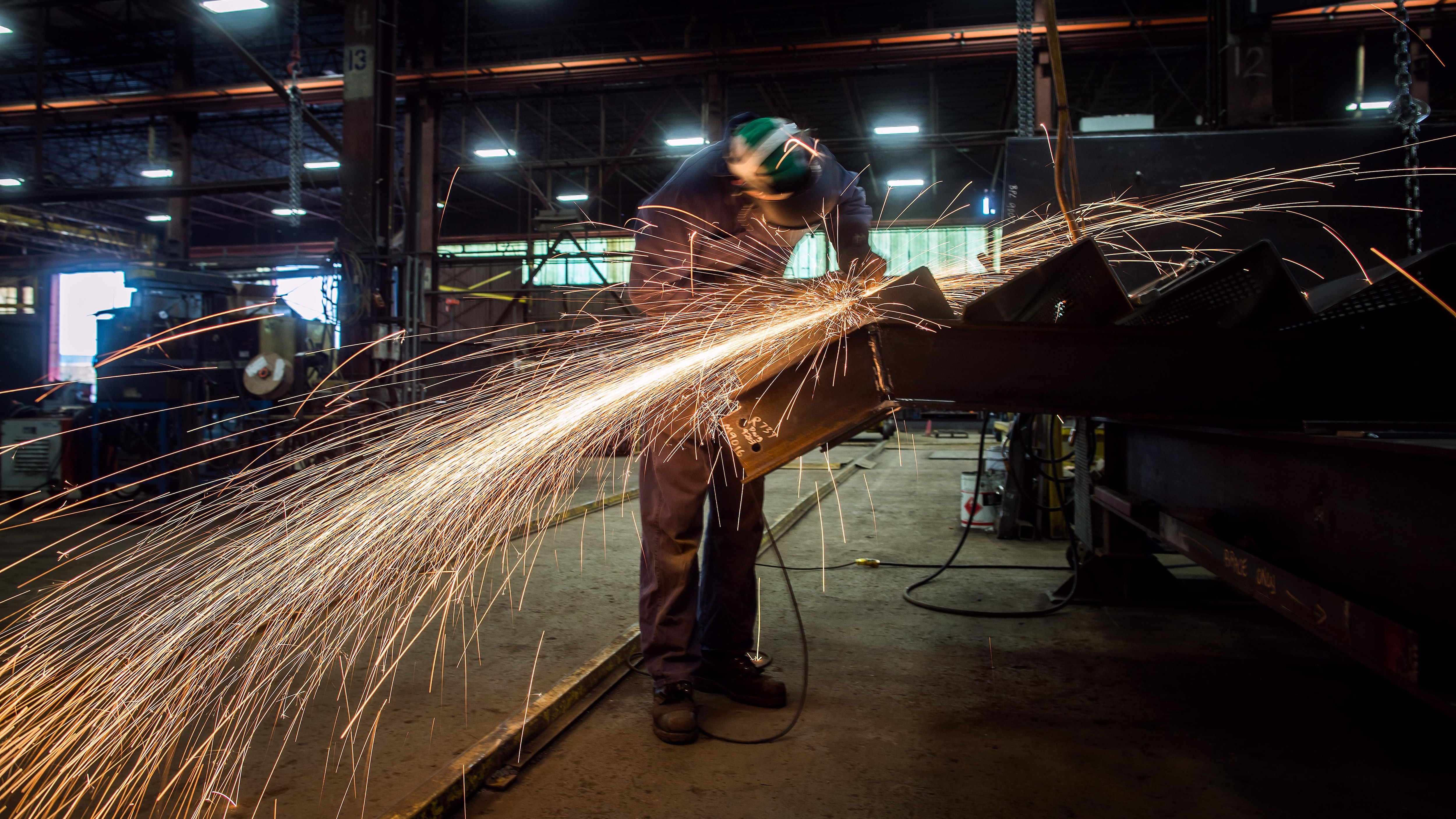 Les défis et les besoins des PME manufacturières | OHdio | Radio-Canada