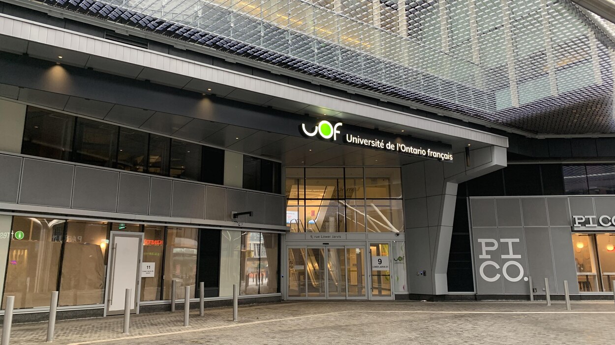 Les professeurs de l’UOF forcés de céder certains droits à la propriété ...