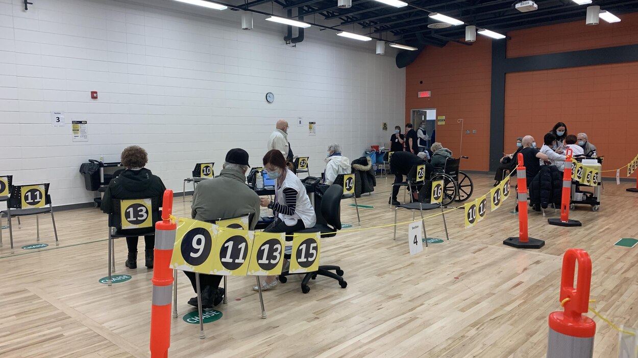 Des coupons distribués aux 55 ans et plus pour des vaccins d ...