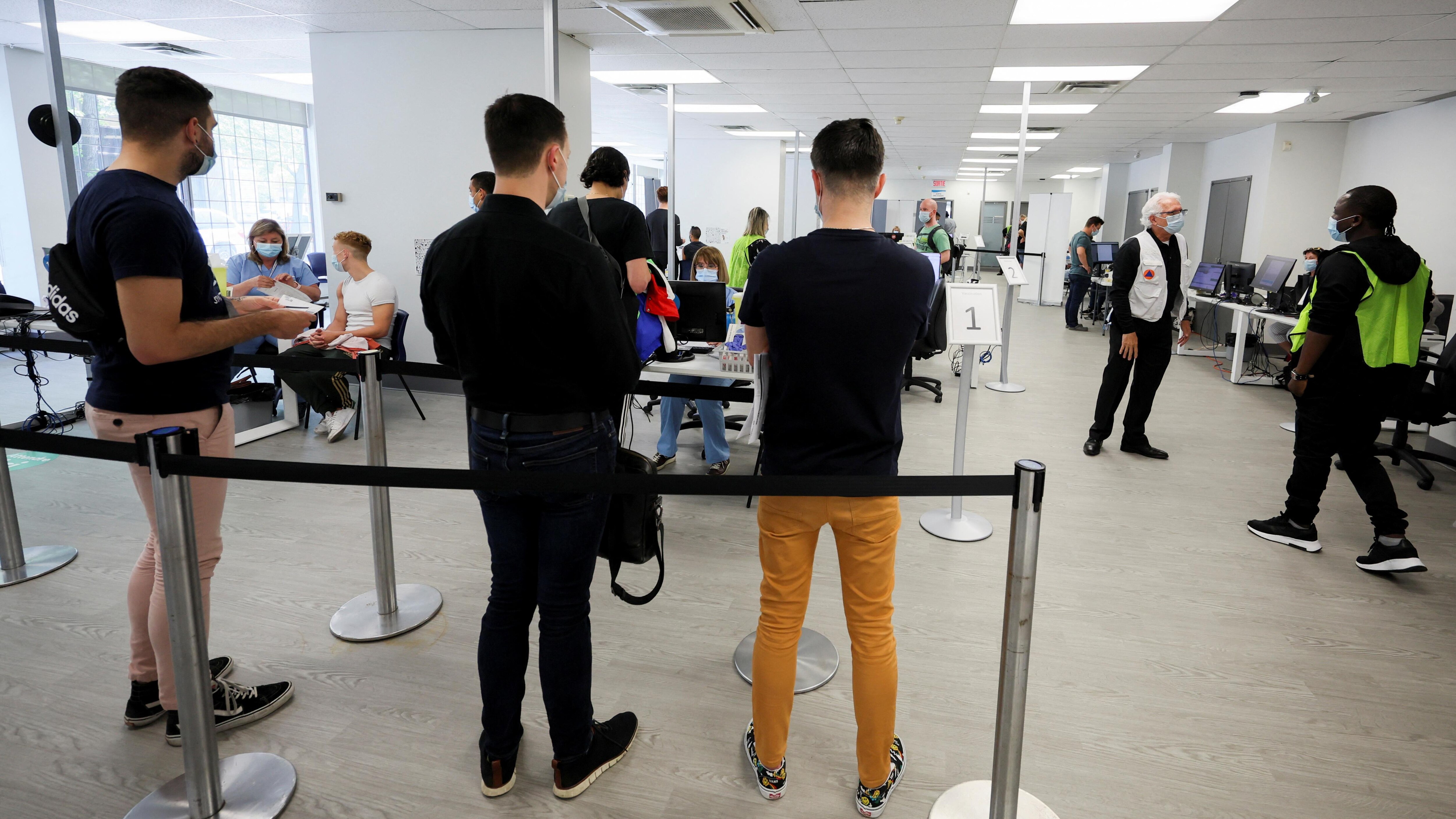 Variole simienne : la communauté gaie se mobilise pour promouvoir la ...