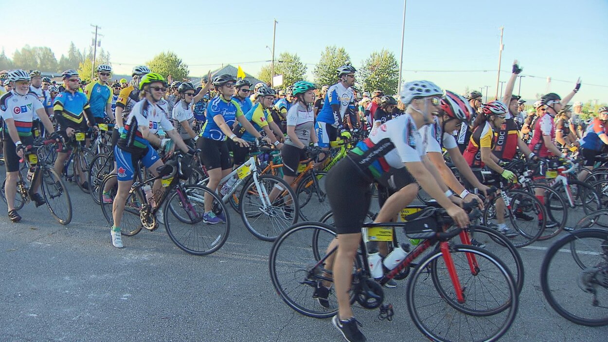 En vélo jusqu'à Seattle pour lutter contre le cancer | Radio-Canada