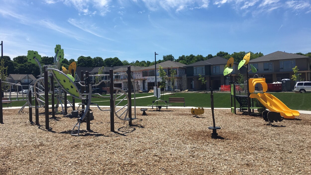 Inauguration de deux nouveaux parcs à Ottawa | Radio-Canada