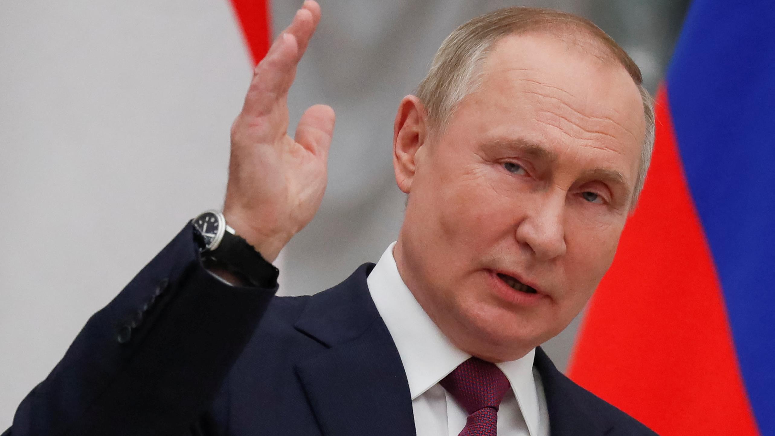 Ukraine Poutine Dit Espérer Une Solution Mais Lance Des Accusations