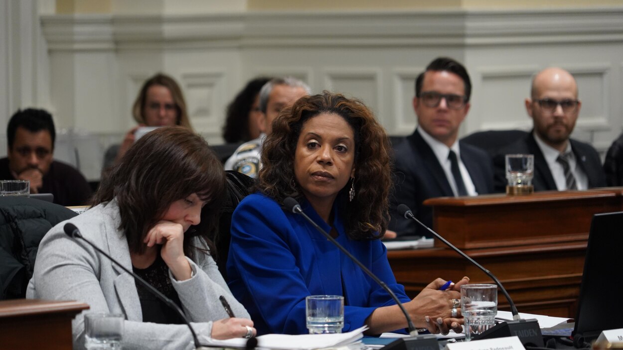 Réflexion publique sur la discrimination systémique | Info | Radio-Canada