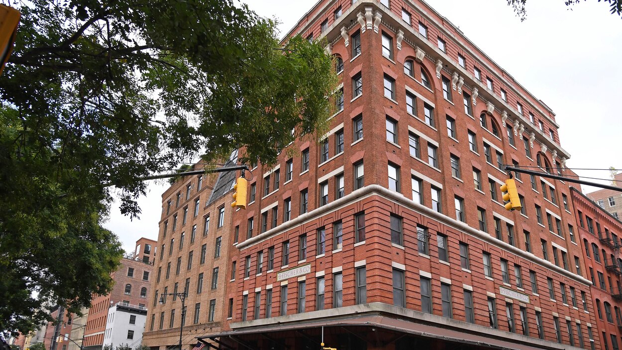 La vente du studio Weinstein finalisée après des mois de saga | Radio ...