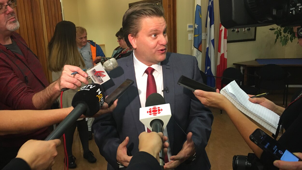 Yves Montigny devient maire de Baie-Comeau | Radio-Canada